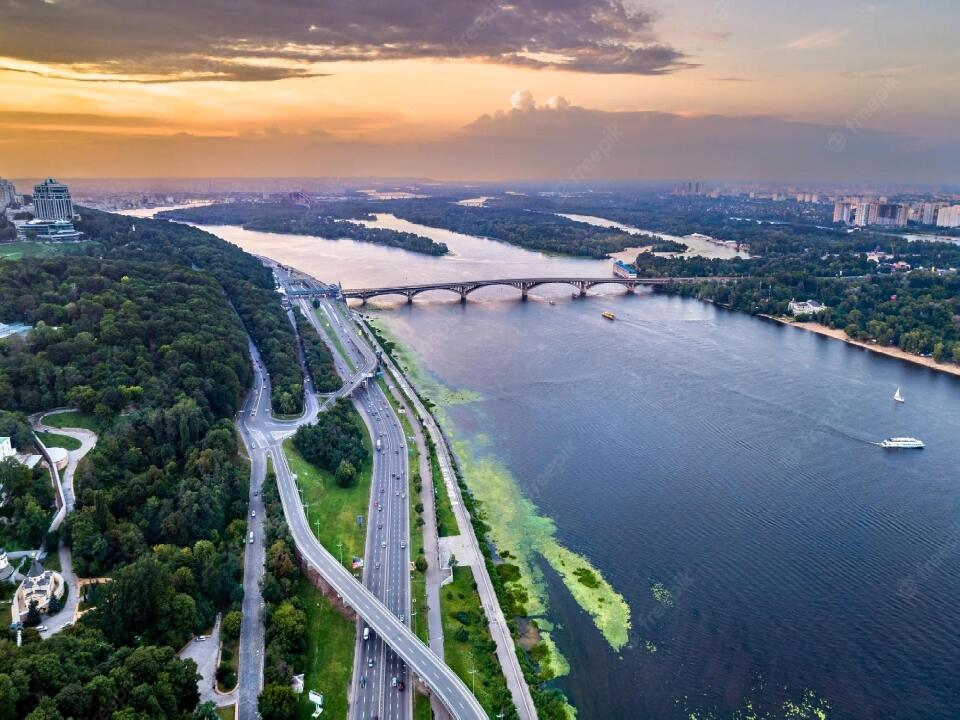 Презентація Річка Дніпро до уроку Водойми рідного краю з предмету